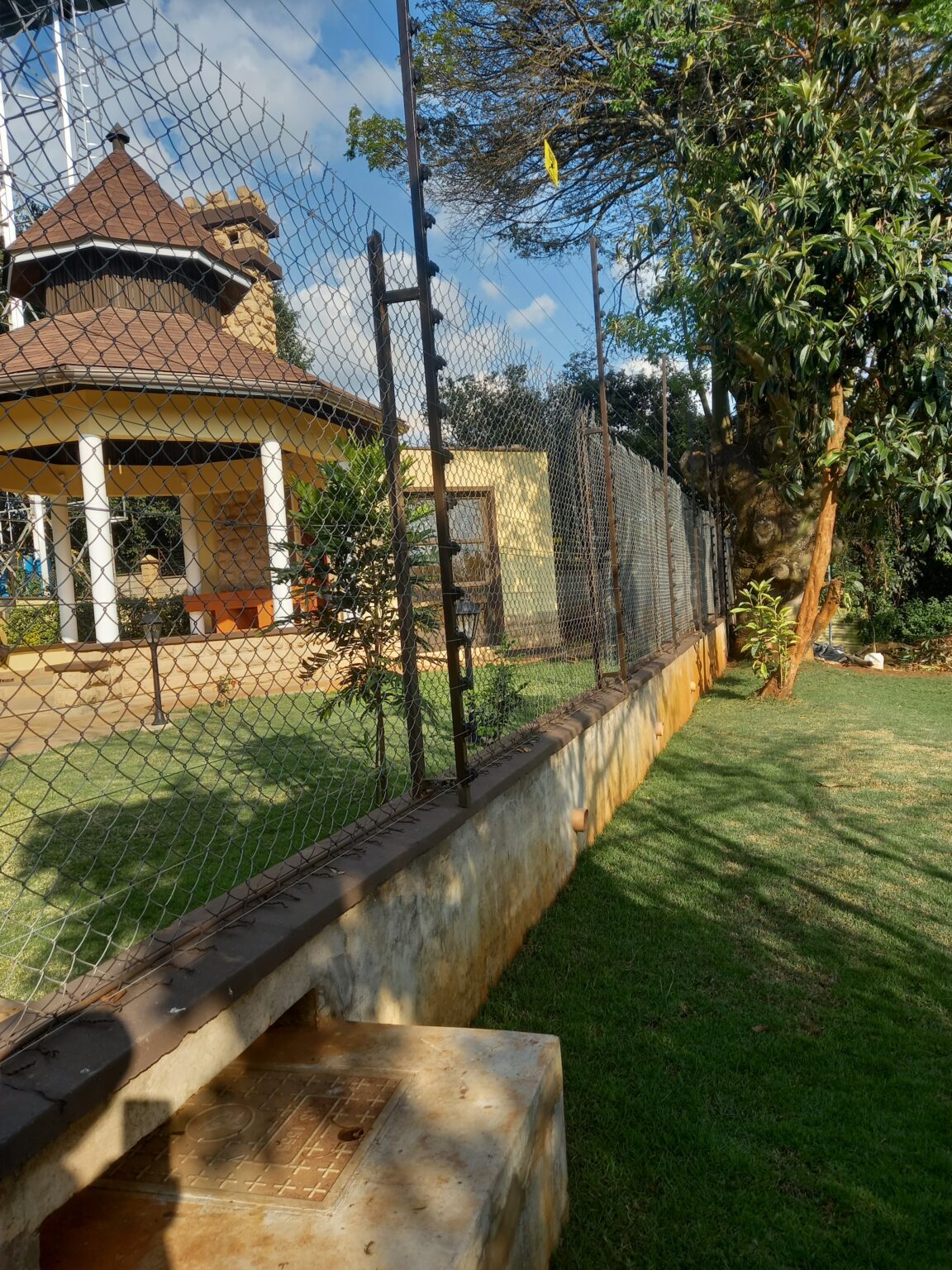 Photo Gallery: Free Standing Electric Fences - Electric Fencing ...